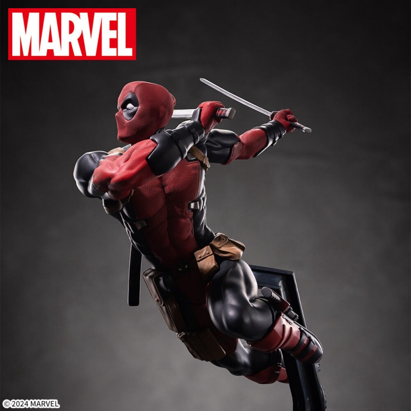 Figurka Marvel Luminasta - Deadpool (Ver. 2)